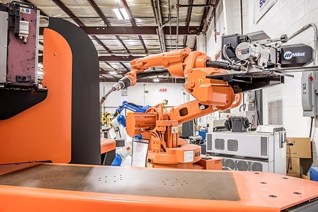 6 Eksen Robot Kolu ABB Marka IRB 1520ID-4/1.5 Megmeet Kaynak Gücü ve ...